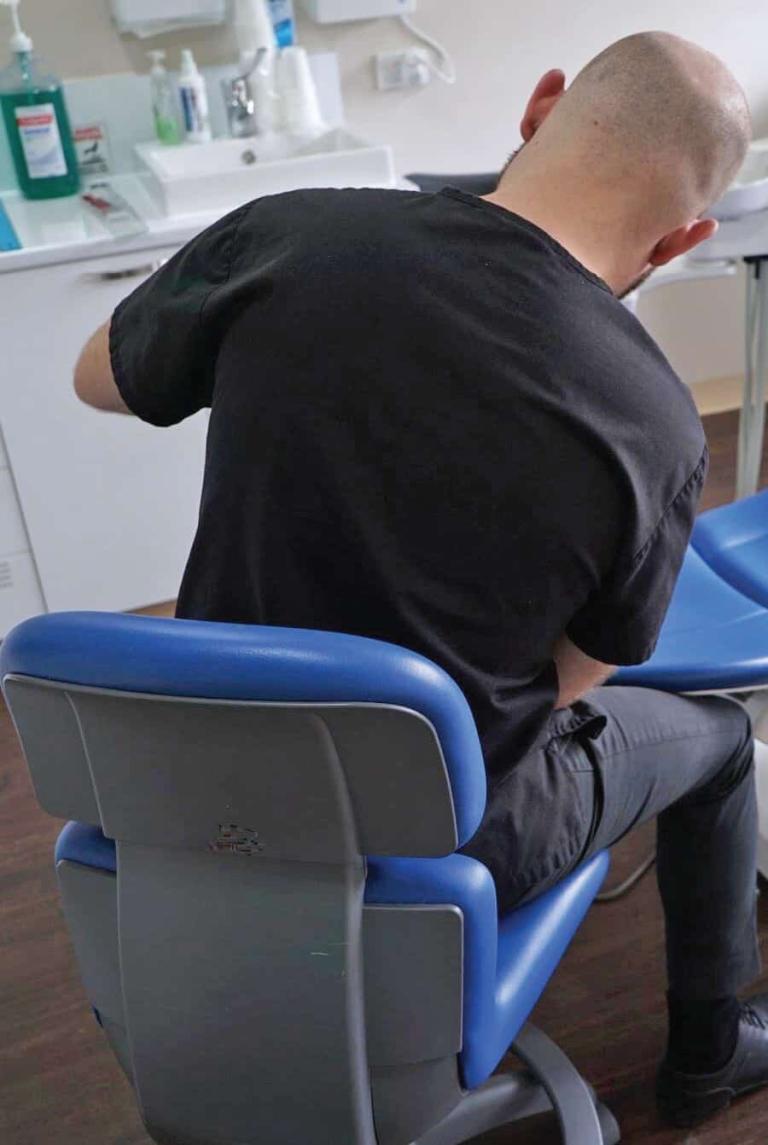 Refractive loupes - an ergonomic and wellness perspective - ADMETEC